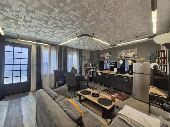 Appartement De Plain-pied En Centre-ville - Montluçon