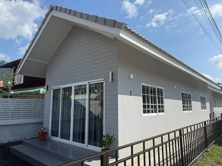 A Tiny Home No.1 Near Hin Lat Waterfall - Koh Samui