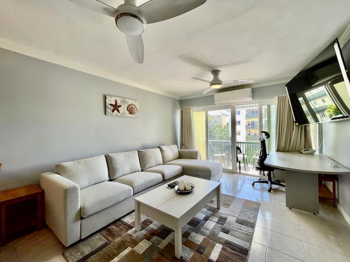 Li Li's Pad - Bahamas