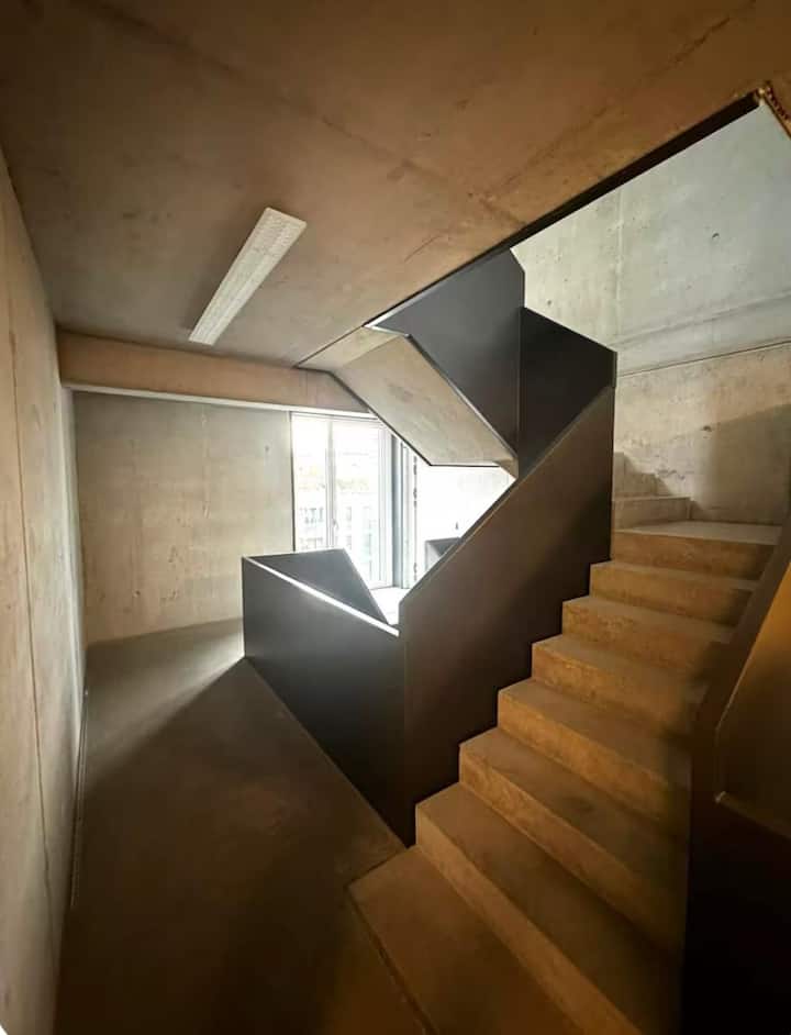 Urban Design Studio–industrial Style In Stuttgart - Stuttgart