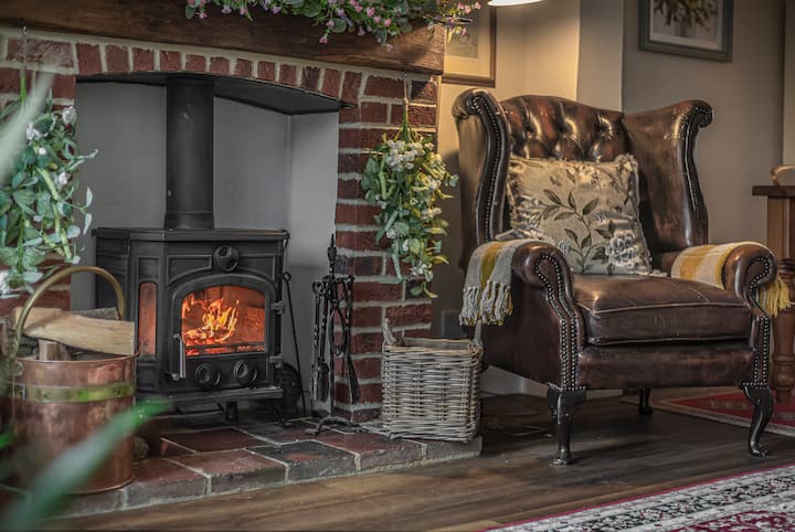 Quaint Country Cottage In Ide Hill, Kent - 七橡樹