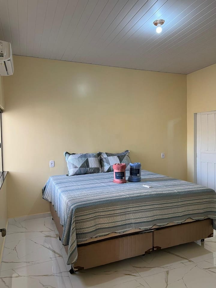 Sala/cozinha. 1 Quarto. 1 Suíte. Banheiro Sc. Lav. - Santarém