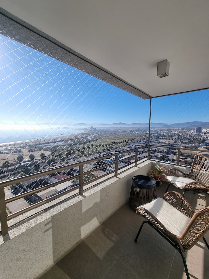 Amplio Departamento Con Vista Al Mar | Coquimbo - Coquimbo