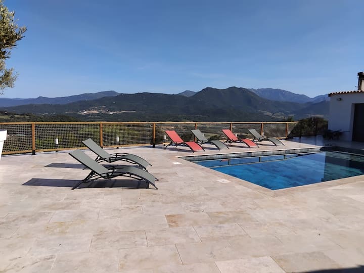 Maison Chaleureuse Avec Piscine - Sartène