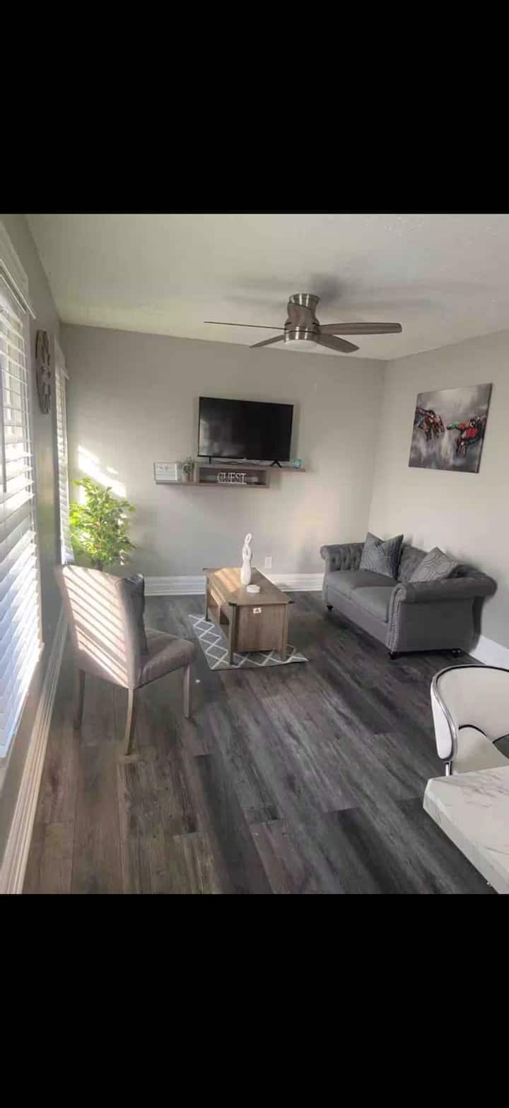 1bedroom 2bed Apartment Near Downtown - Greece, NY