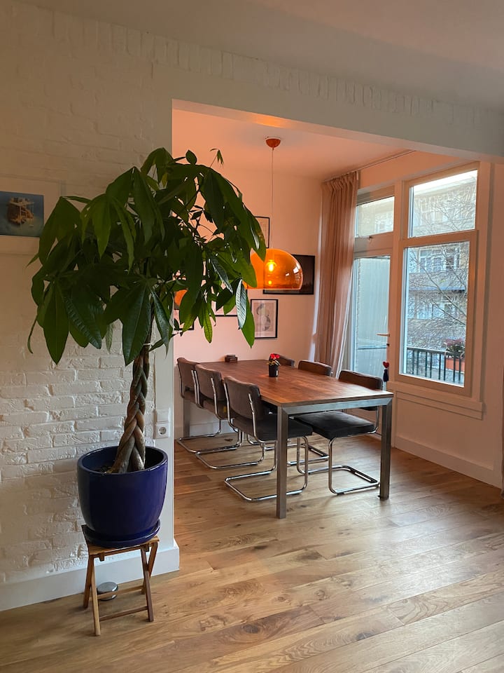 Modern, Bright & Spacious Apartment Near The Park - Volendam