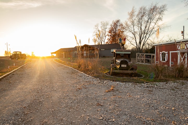 Acres Of Life - Fontana, KS
