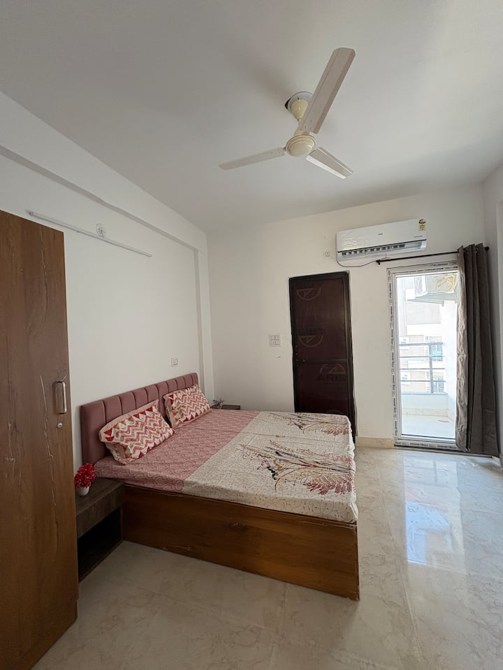 After Hours House - Kota