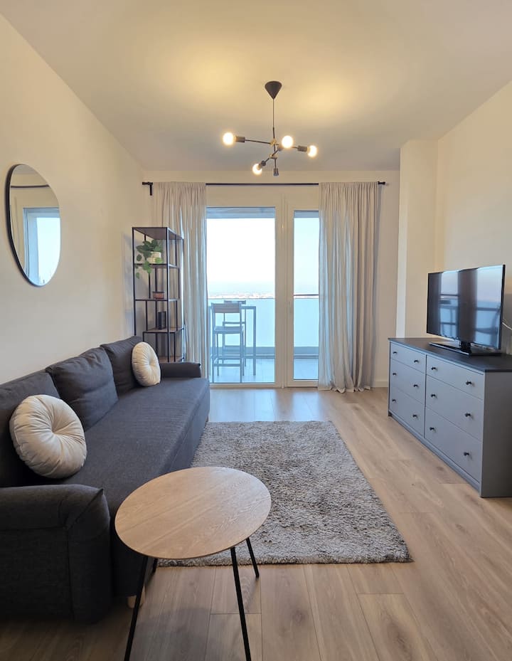 Elegant Afi City Apartment With Panoramic View - Bukarest