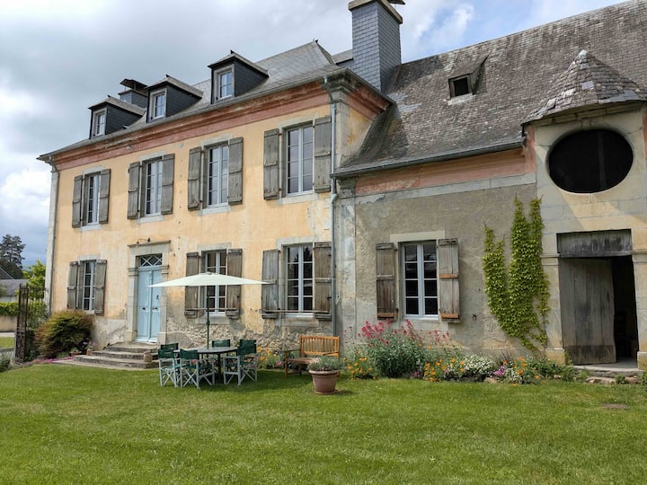 Maison De Maitre Au Coeur Du Village. - Hautes-Pyrénées