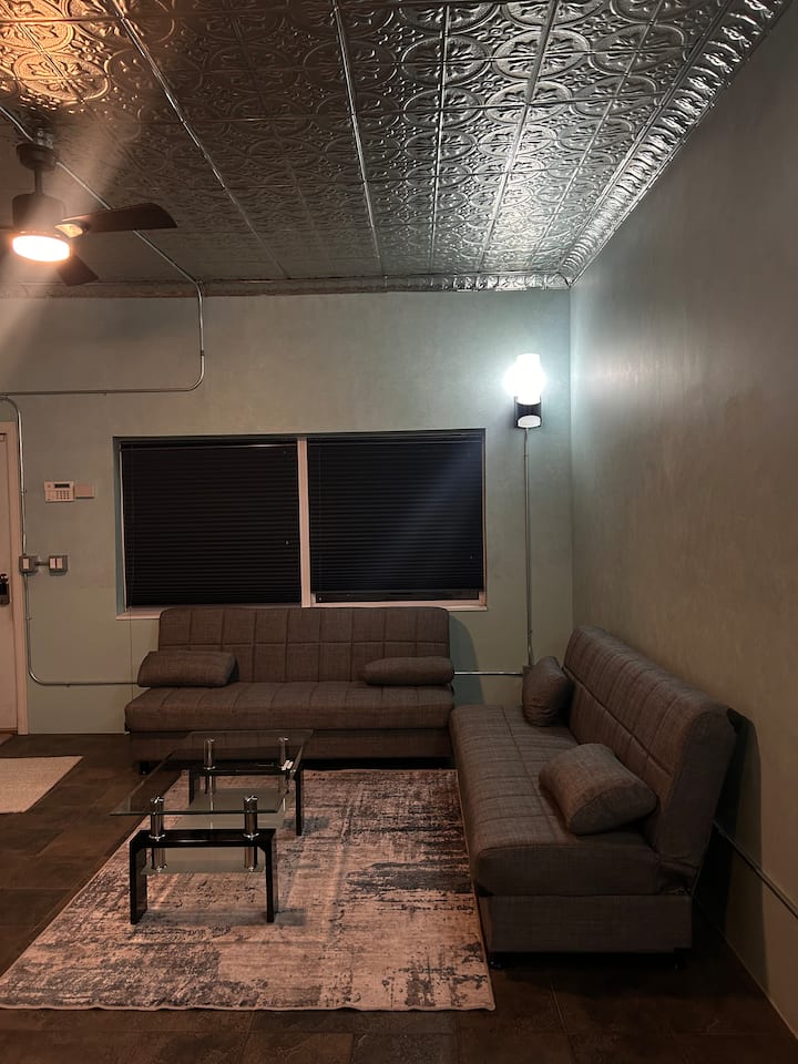 Cozy Spacious Home - Edgewater, NJ