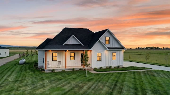Hot Tub, Sauna, Bbq, Fire Pit, & Pet Friendly! - Ashton, ID
