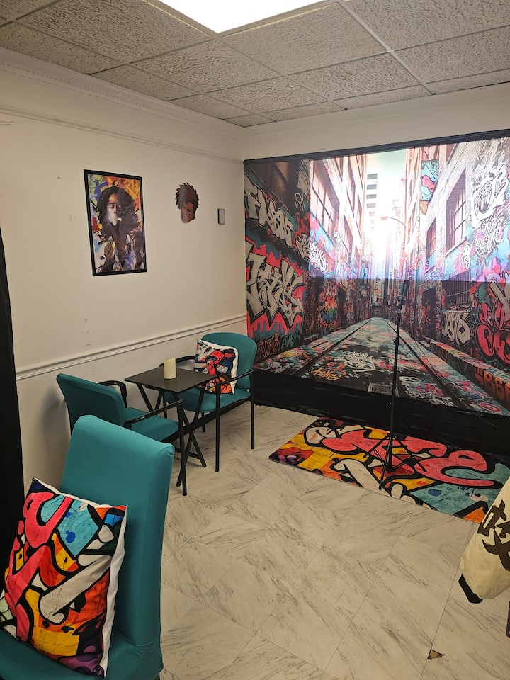 Cozy Micro-event Space Near Atlanta – 12 Guests - Marietta, GA