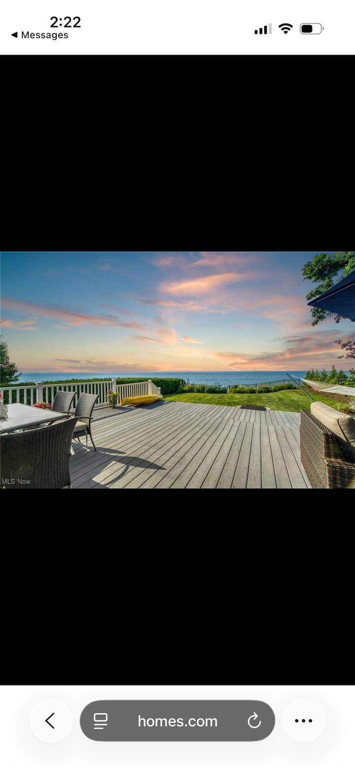 Lakefront Paradise On Salida Rd - Willoughby, OH