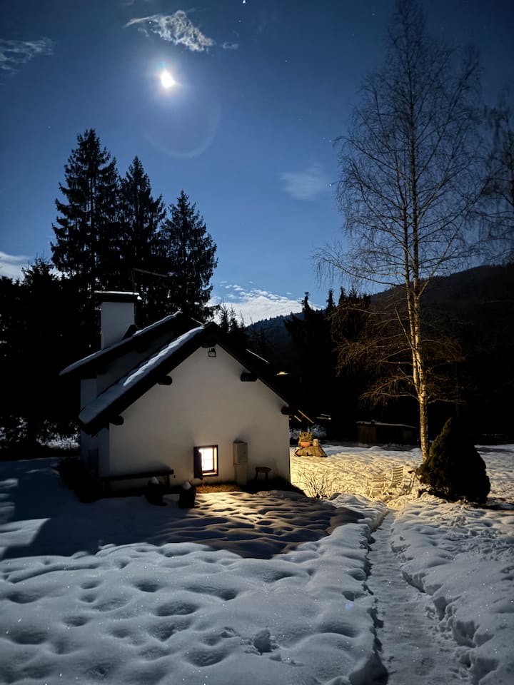 Baita Incantata Nelle Prealpi. - Belluno