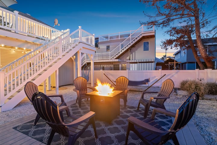 Mins 2 Beach! Fire Pit + Backyard Lbi 2b Getaway! - Barnegat Light, NJ