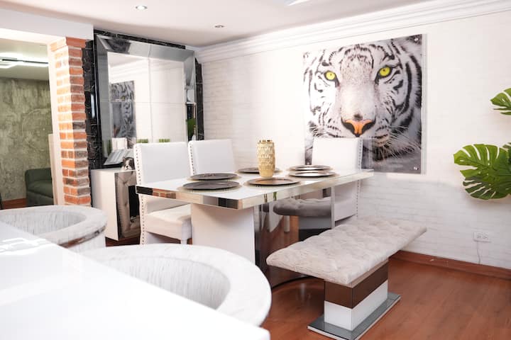 Luxury Mansion · 2 Casas · Jacuzzis, Rooftop Y A/c - Sabaneta