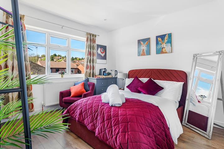 Premium Nottingham Home For Groups & Contractors - Nottingham