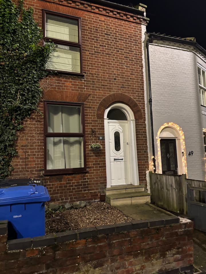 Room Near City Center | Norwich - Norwich
