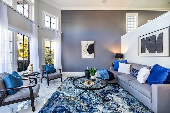 Modern Luxury Home Spacious And Stylish - Oshawa