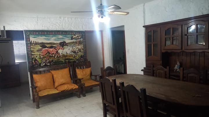 Casa A 9 Cuadras Del Complejo Punta Mogotes - Mar del Plata