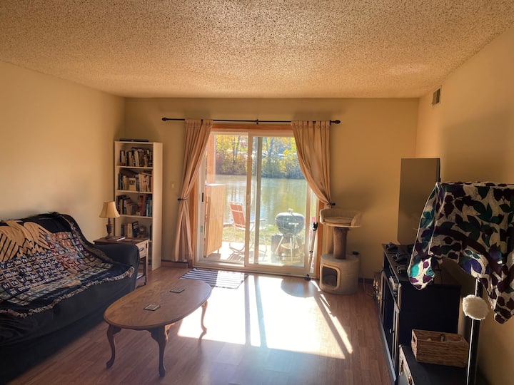 Housing Near U Iowa Hospital - Iowa City, IA