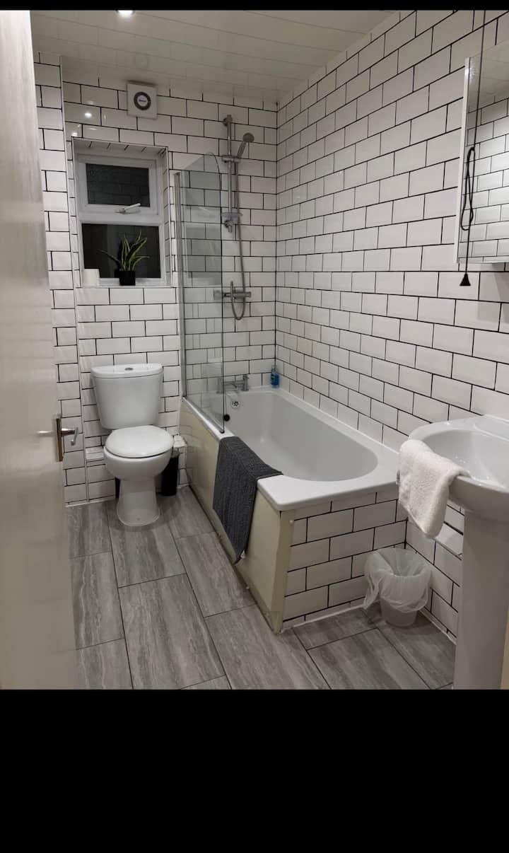 Female Only Clean Home Near City Centre - Newcastle upon Tyne