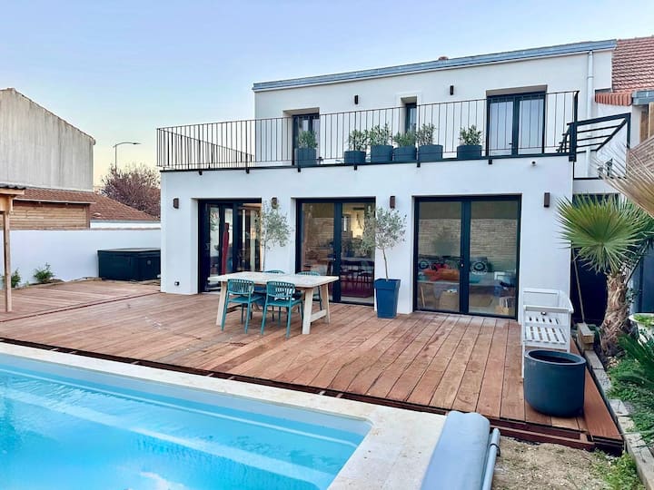 Villa 1950 - Piscine & Jacuzzi - Centre - La Rochelle