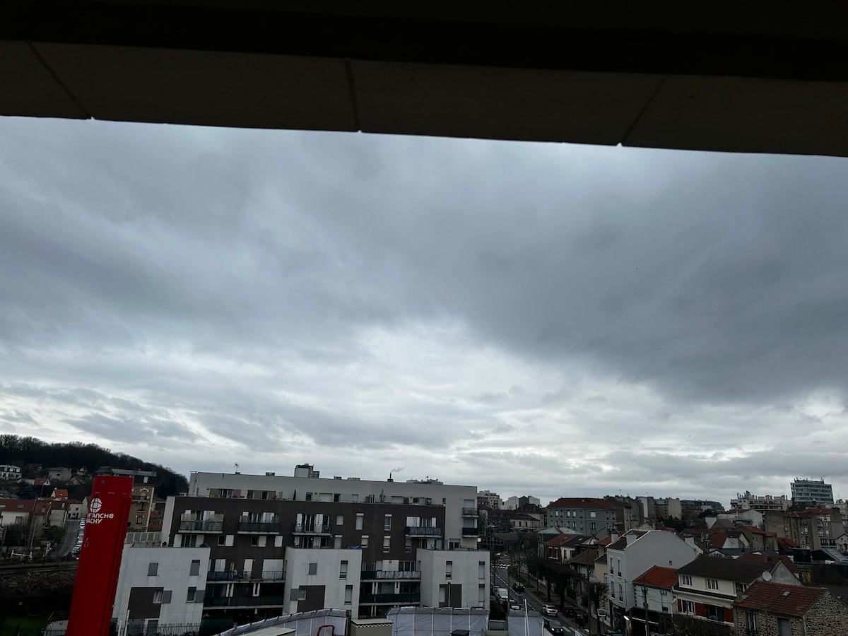 Charming apartment 3 minutes from the train station - Apartments for ...