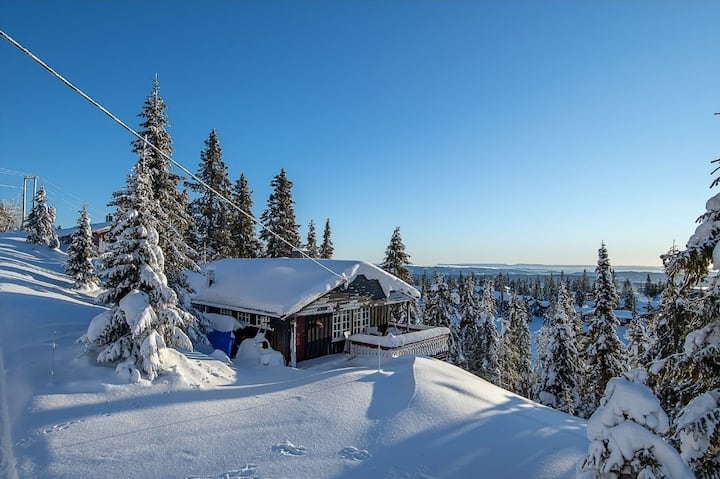 Solrig Hytte Tæt På Ski Og Vandremuligheder - Noruega