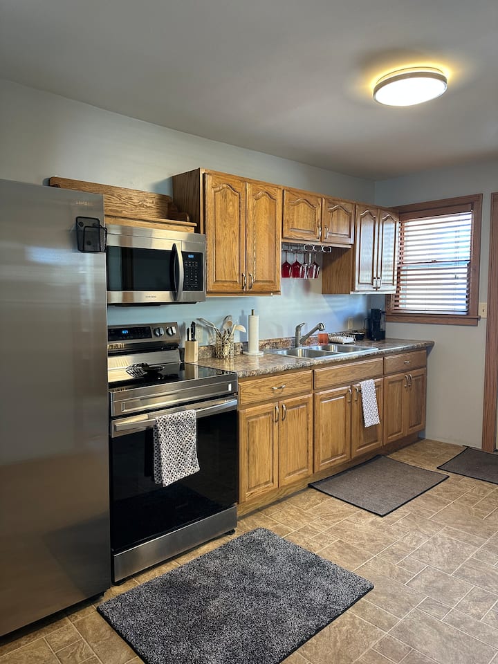 The Appleton Downtown Den - Appleton, WI