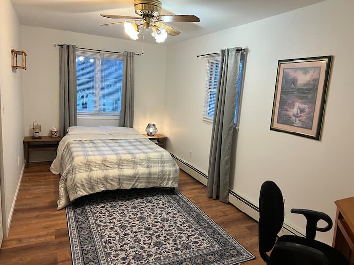 Cozy 3br Apartment In Peaceful Neighborhood - Sunken Meadow State Park, Kings Park