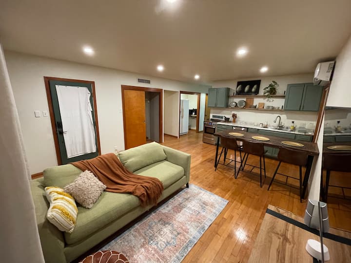 Cozy Apartment In Town! - Livingston, TX