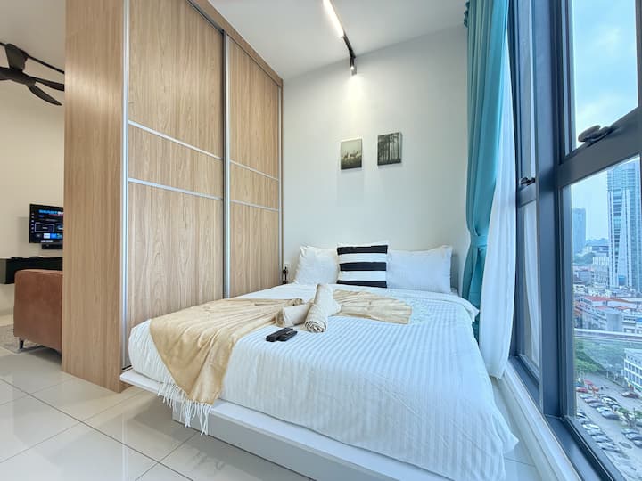 Majestic Wonder Studio Suite W/ Free Rooftop Pool - Kuala Lumpur