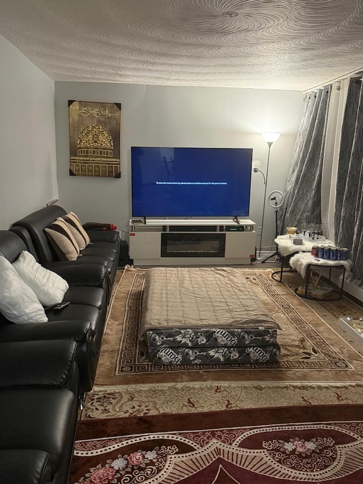 Daily Or Monthly Parking Available Daily45 -