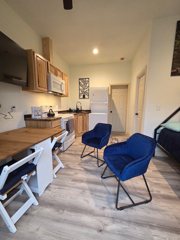 Captain's Quarters - Nampa, ID