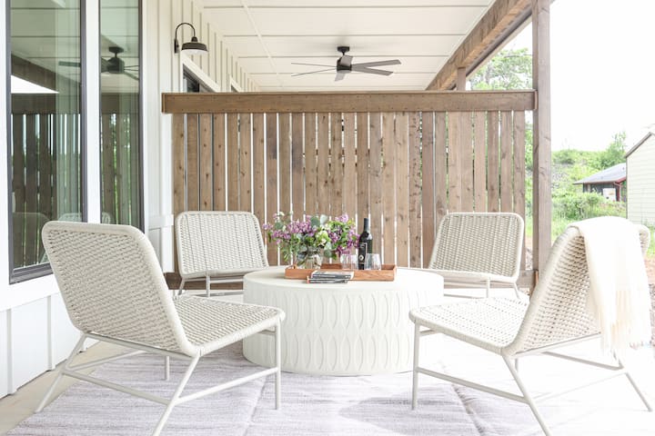 Corporate Style Luxury Rental - Tahlequah, OK