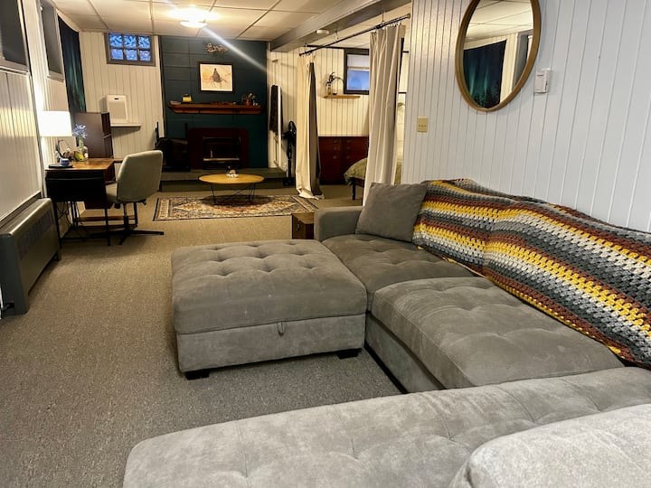 Cozy Spenard Studio - Anchorage, AK