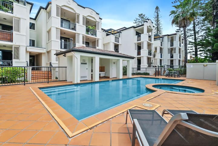 Resort Style Apartment, Walk To Beach & Nobby's. - Gold Coast