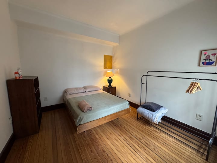 Agradable, Amplio Y Funcional Apto En Ciudad Vieja - Montevideo