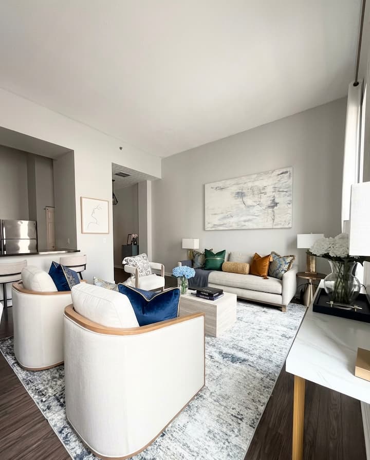 Downtown Cleveland 2br Suite|city View I Prime Loc - Cleveland, OH