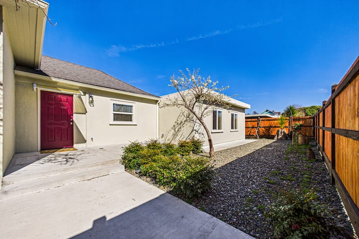 Extended Stay 30+ Days - Eureka, CA