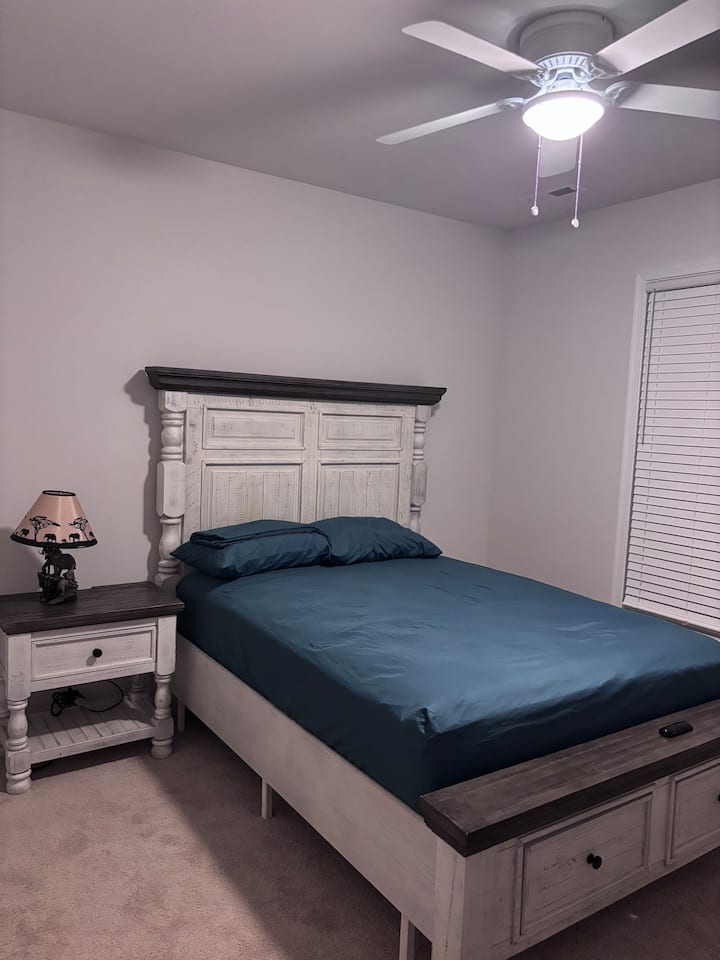 Fully Furnished Room For Rent – All-inclusive! - Chesterfield, VA