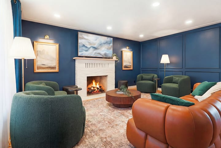 New! Vibey Luxury: Hot Tub+theater+game Rm, 14 Ppl - Salem, OR