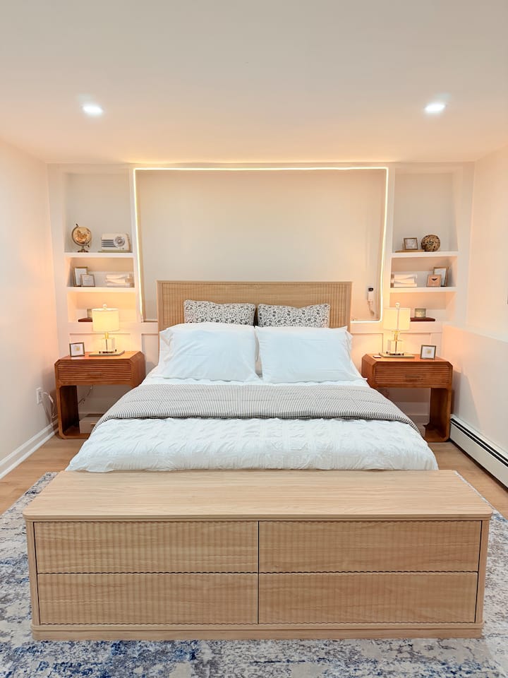 North Suite • Reazastays - Huntington, NY