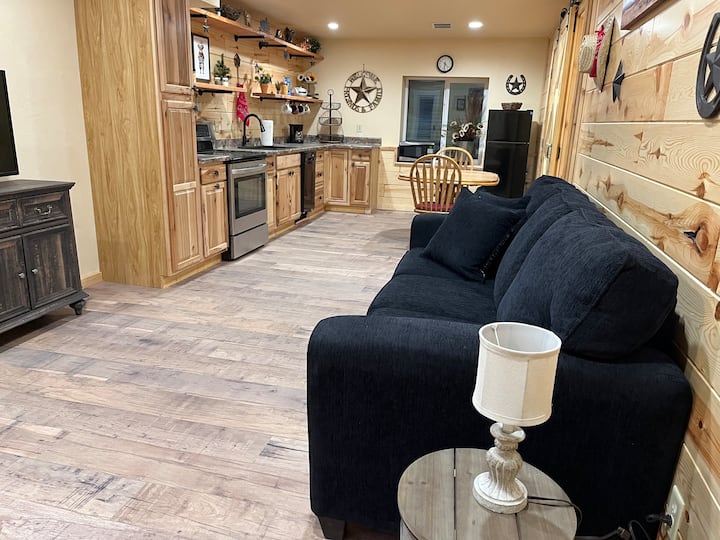 Cozy 1-bedroom Hideaway In Hill City, South Dakota - Hill City, SD