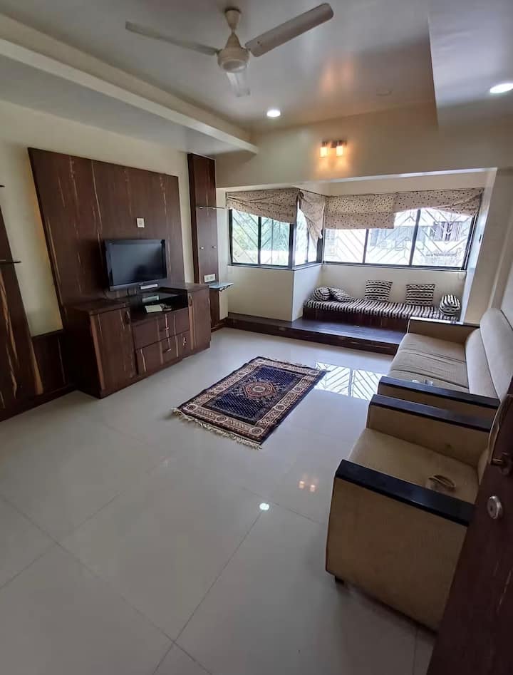 Spacious 2bhk In Koregaon Park - Pune