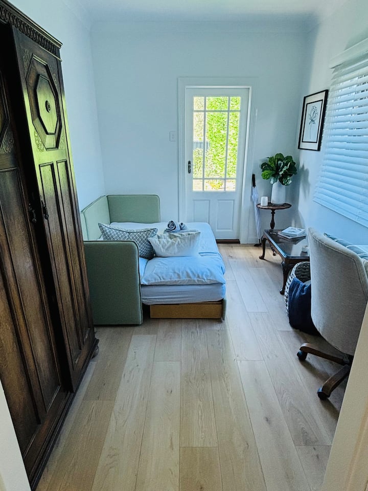 The Hydrangea Hut - Alpine