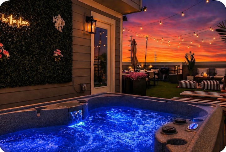 {New} Rooftop Hot Tub + Game Room Near Downtown - Nashville, TN