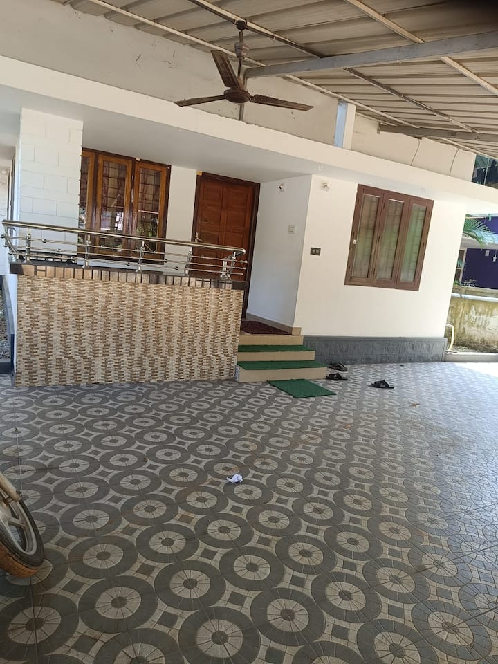 Home In Thrissur - Chalakudy